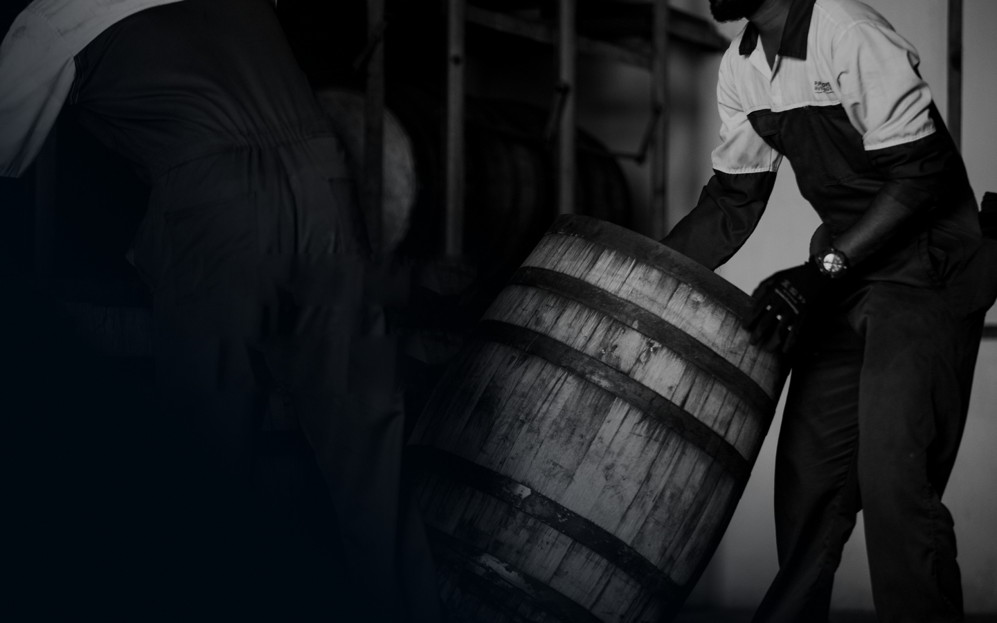 Rum Co. of Fiji • Paradise distilled rum since 1980 %